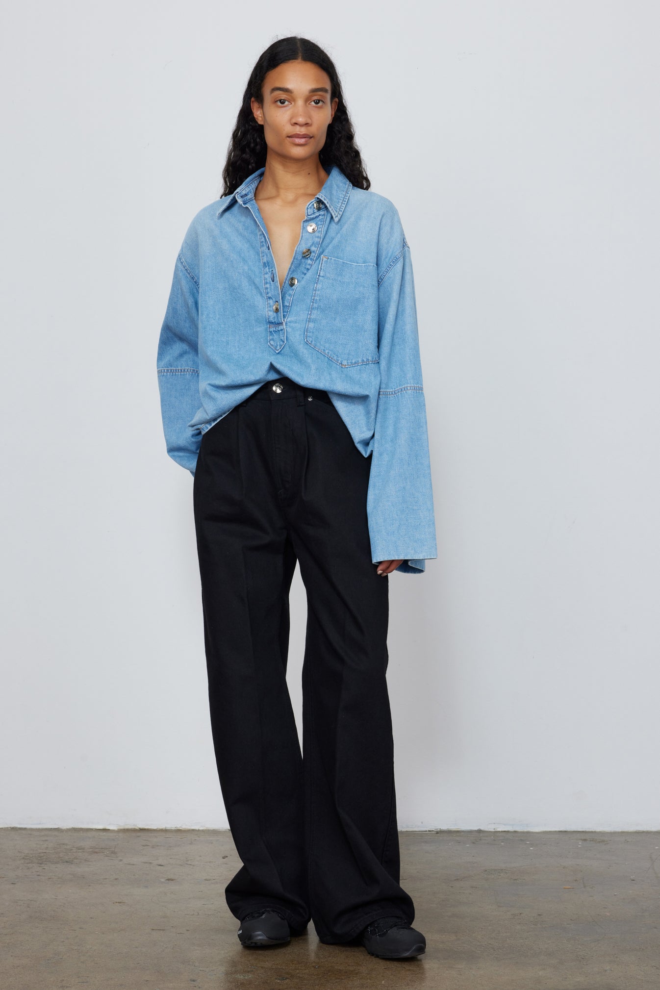 The Finlay Popover Shirt in Blue Denim – RÙADH